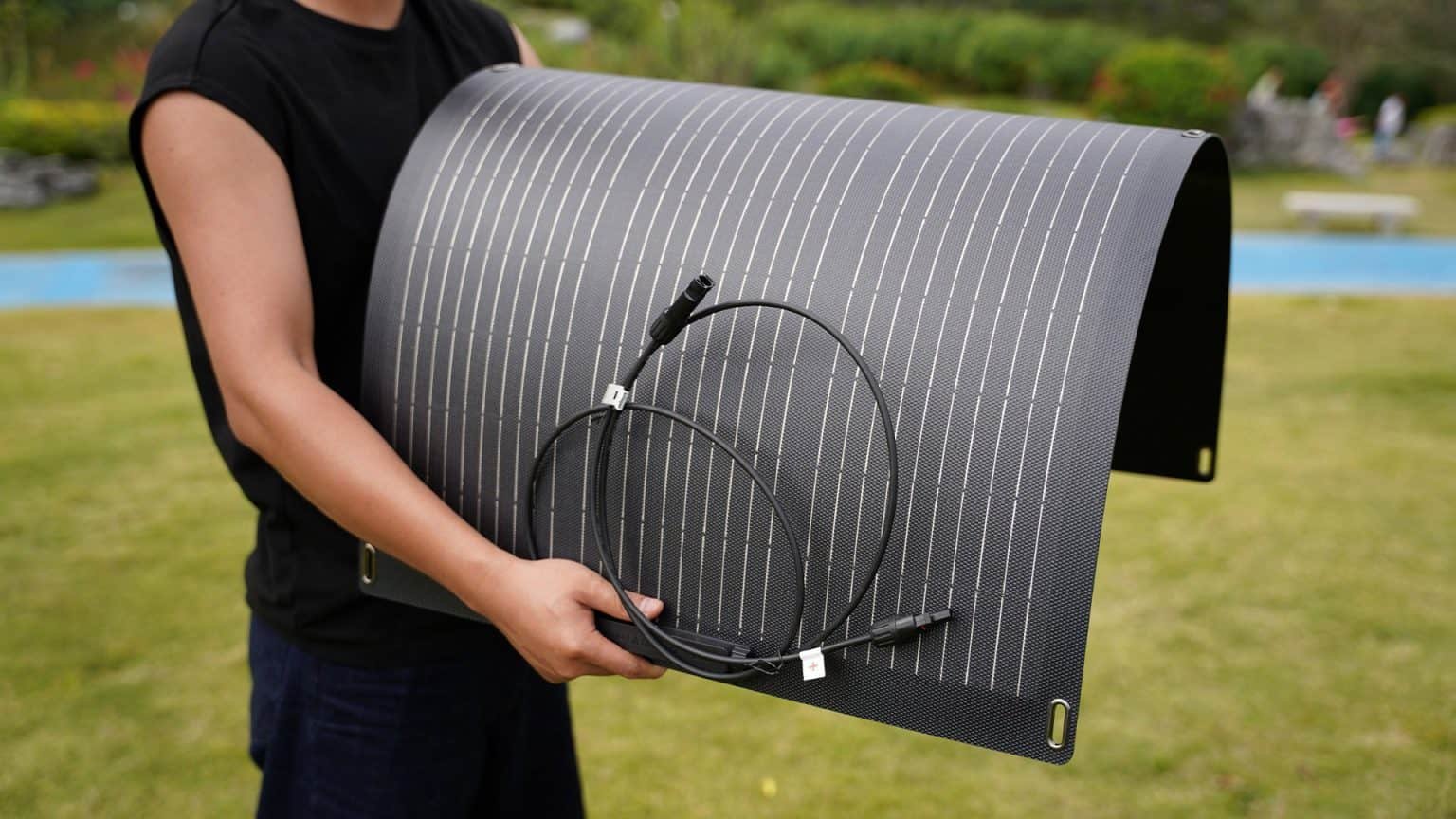 ETFE Solar Panels: The Lightweight Alternative Transforming Solar Power