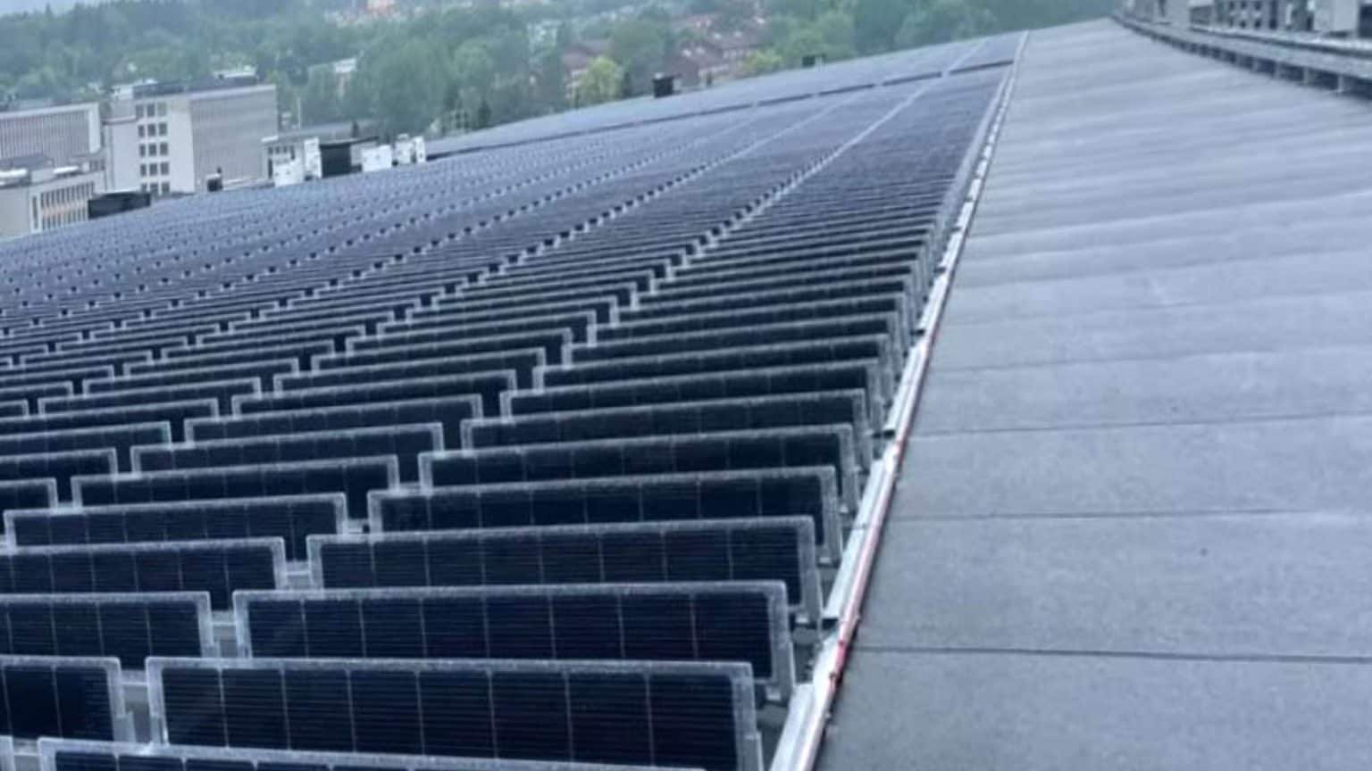 Warum vertikale Solarmodule im Jahr 2025 die Oberhand gewinnen